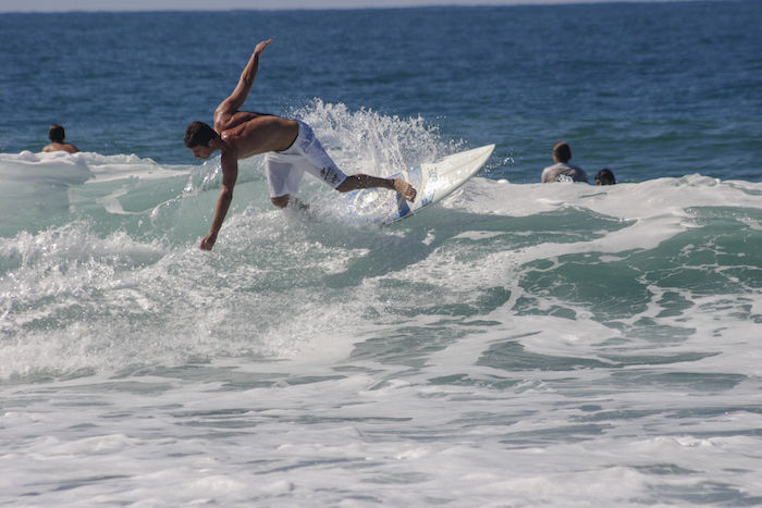 Hamptons Surf Report: Friday, October 28, 2016 – Dan’s Papers