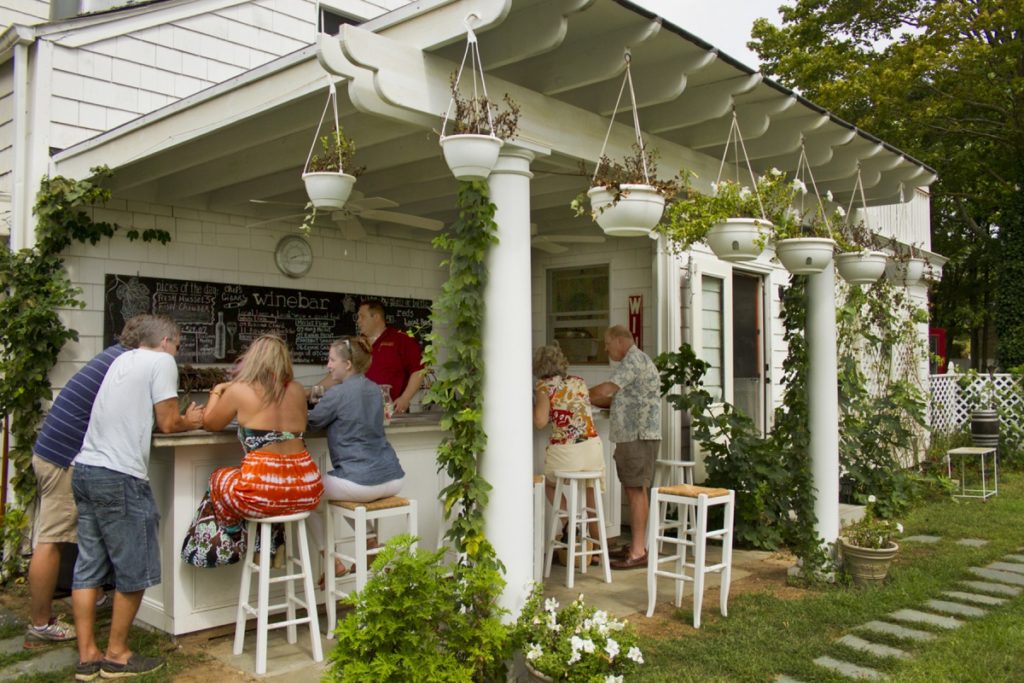 The Petulant Wino to Replace Comtesse Thérèse Bistro – Dan’s Papers