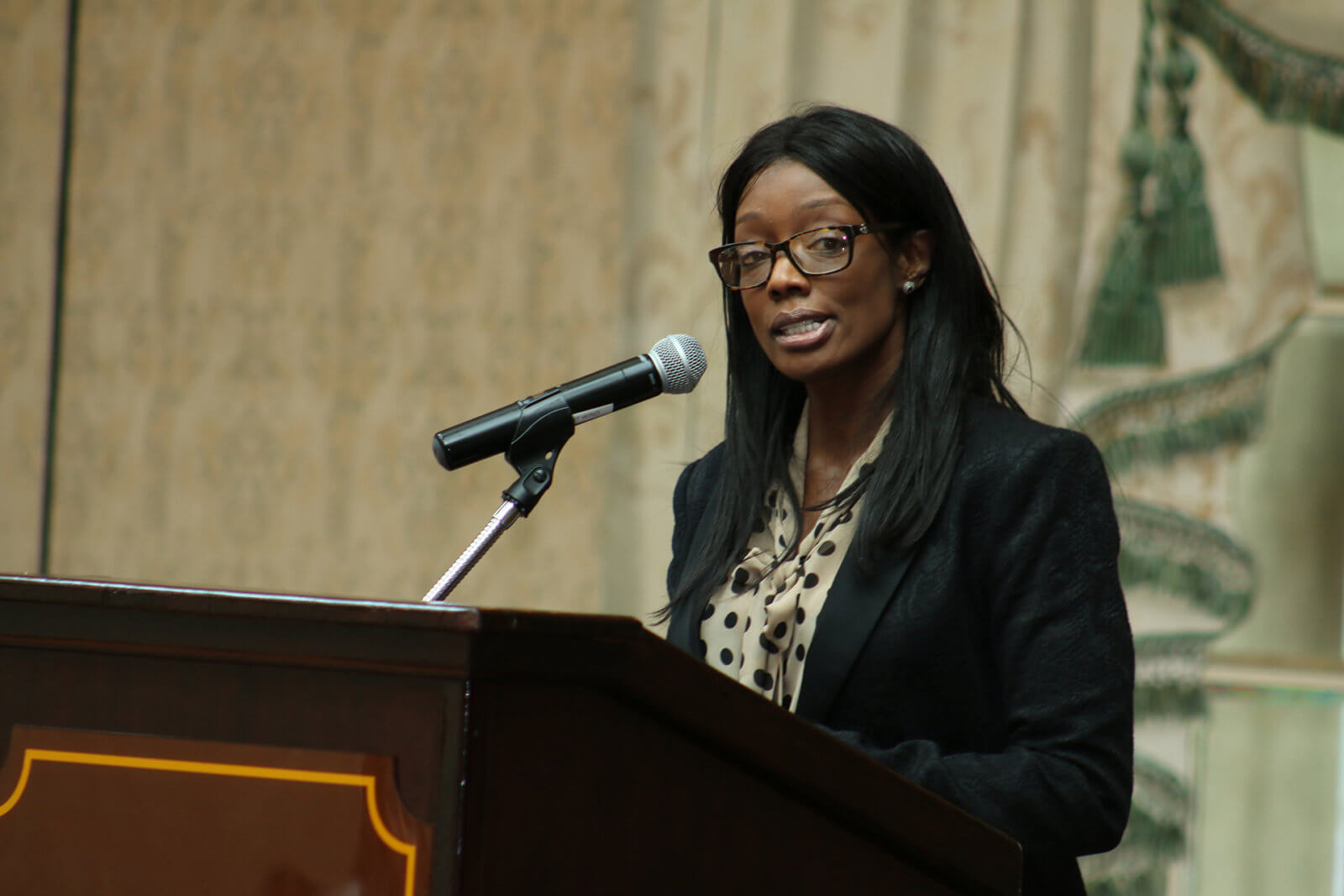 Trauma Expert Speaks Of Life’s Struggles – Dan’s Papers