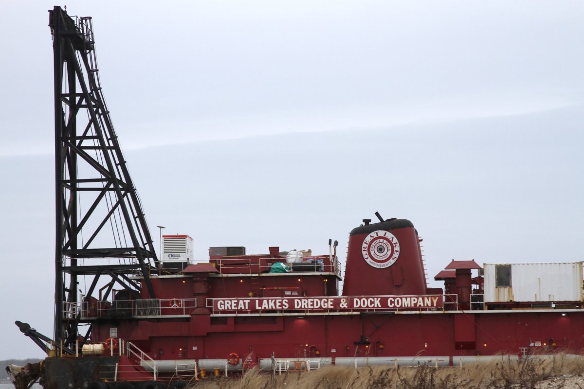 Hamptons Inlet Dredge Contract OK'd