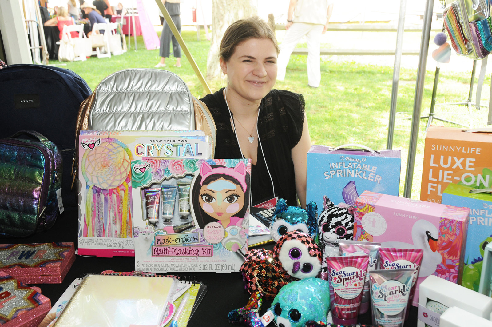 UJA Hamptons Trunk Show – Dan’s Papers