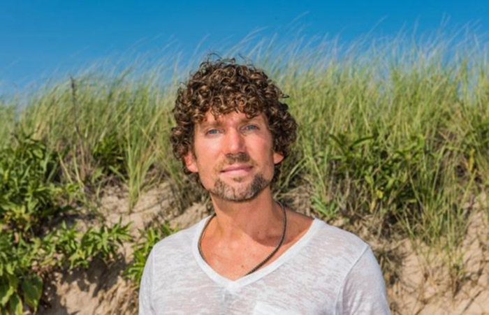 Kinsella Runs For Trustee – Dan’s Papers