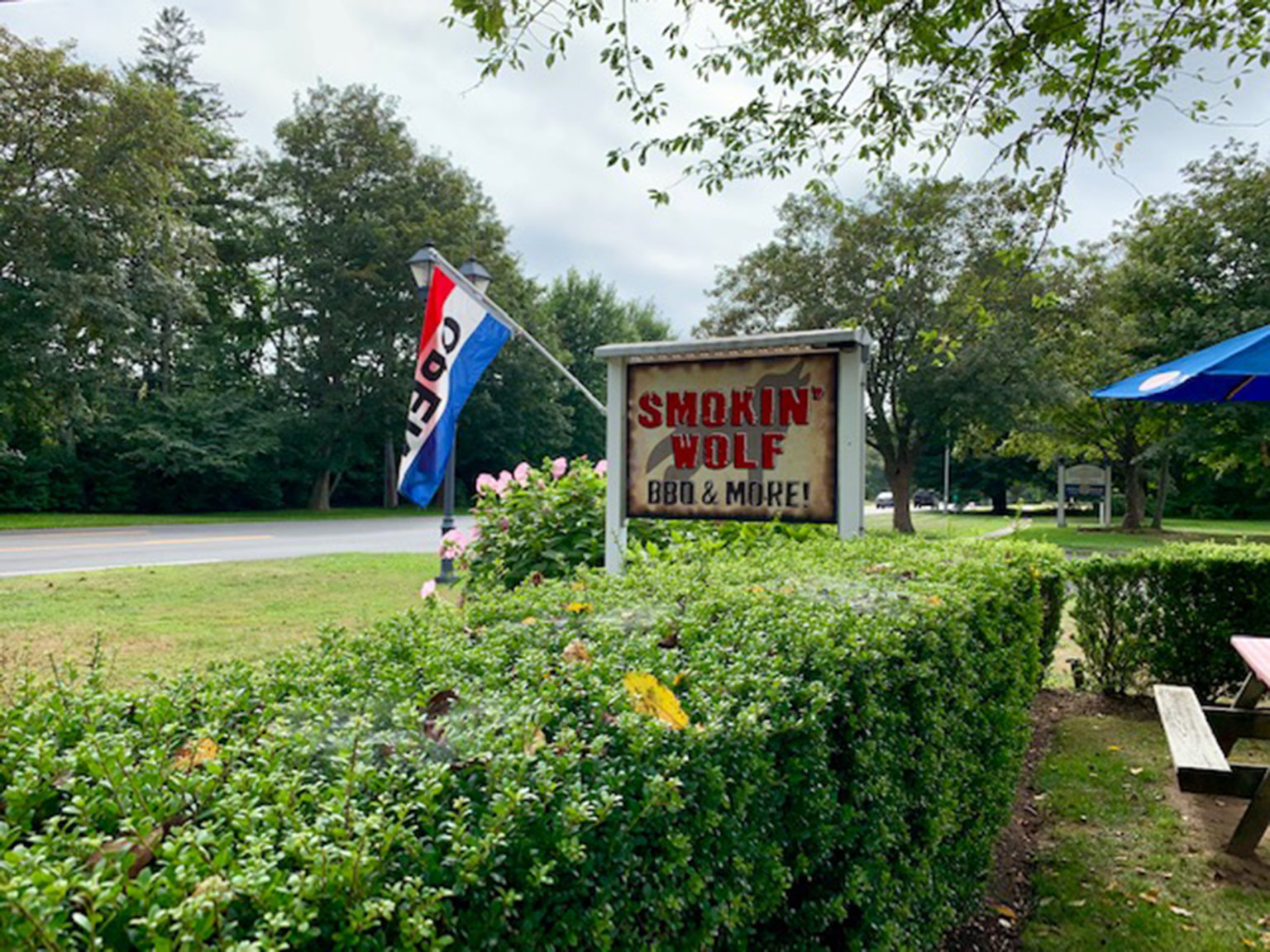 Smokin’ Wolf: Right On ‘Cue – Dan’s Papers