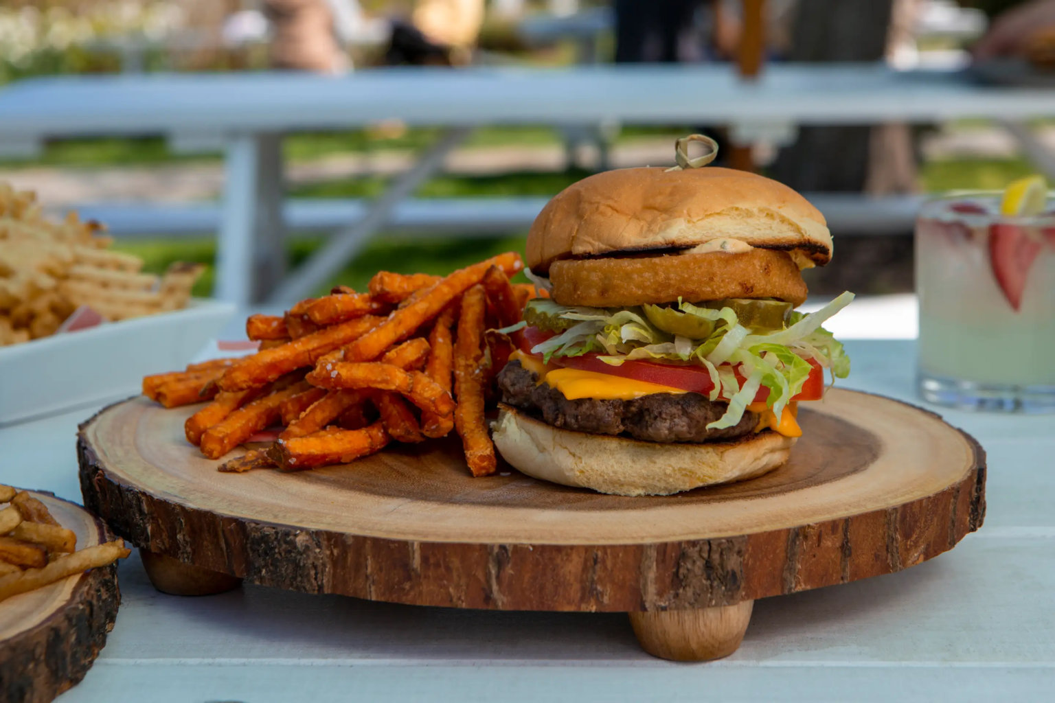 5 Places Get a Great Burger & Fries in the Hamptons