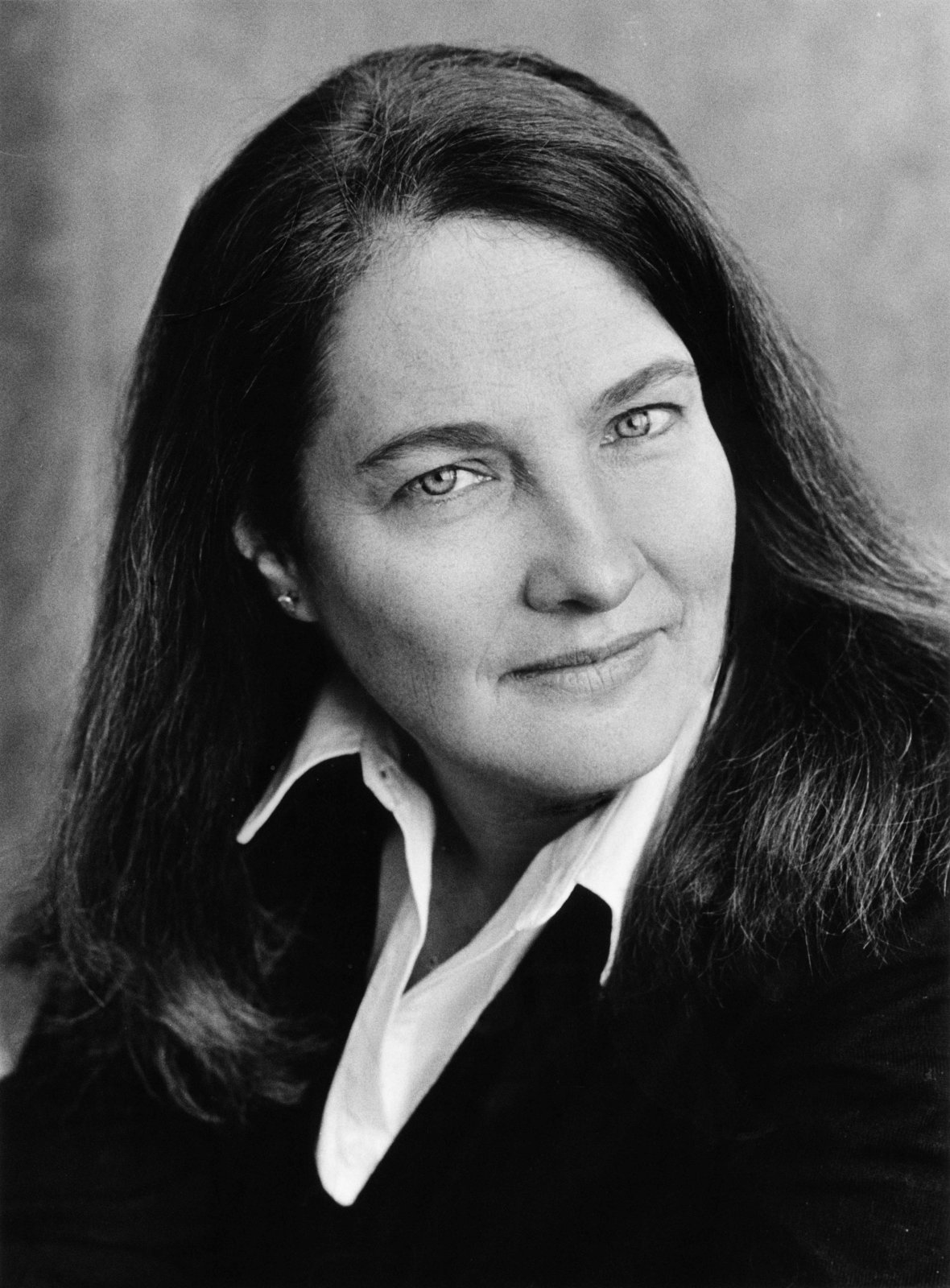 Author A.M. Homes Discusses Her New Book 'The Unfolding'