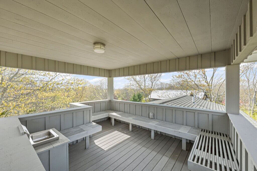 Home Atop Highest Point in Sag Harbor Village Features 'Crow's Nest ...