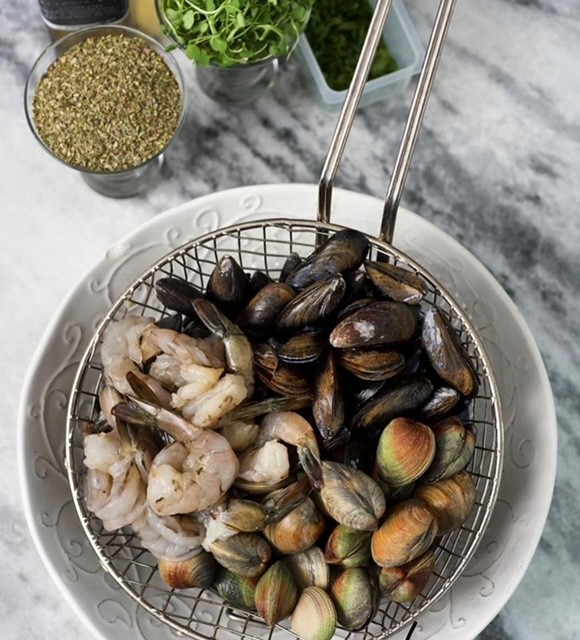 Amalfi Coastal Kitchen & Cocktails Is Open in Hampton Bays