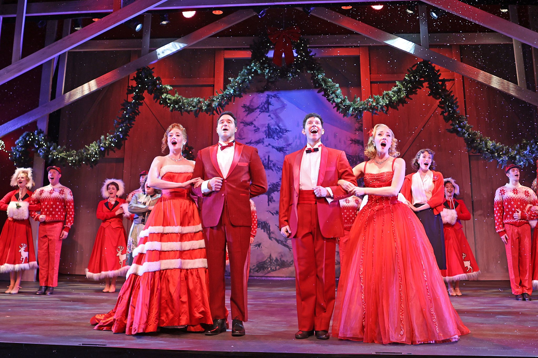 Gateway Playhouse Rings in Holidays with 'White Christmas'